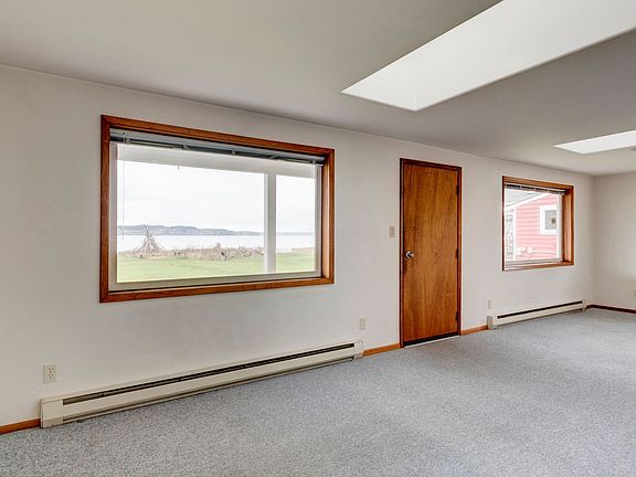 301 Snakelum Point Rd, Coupeville, WA 98239 | Zillow