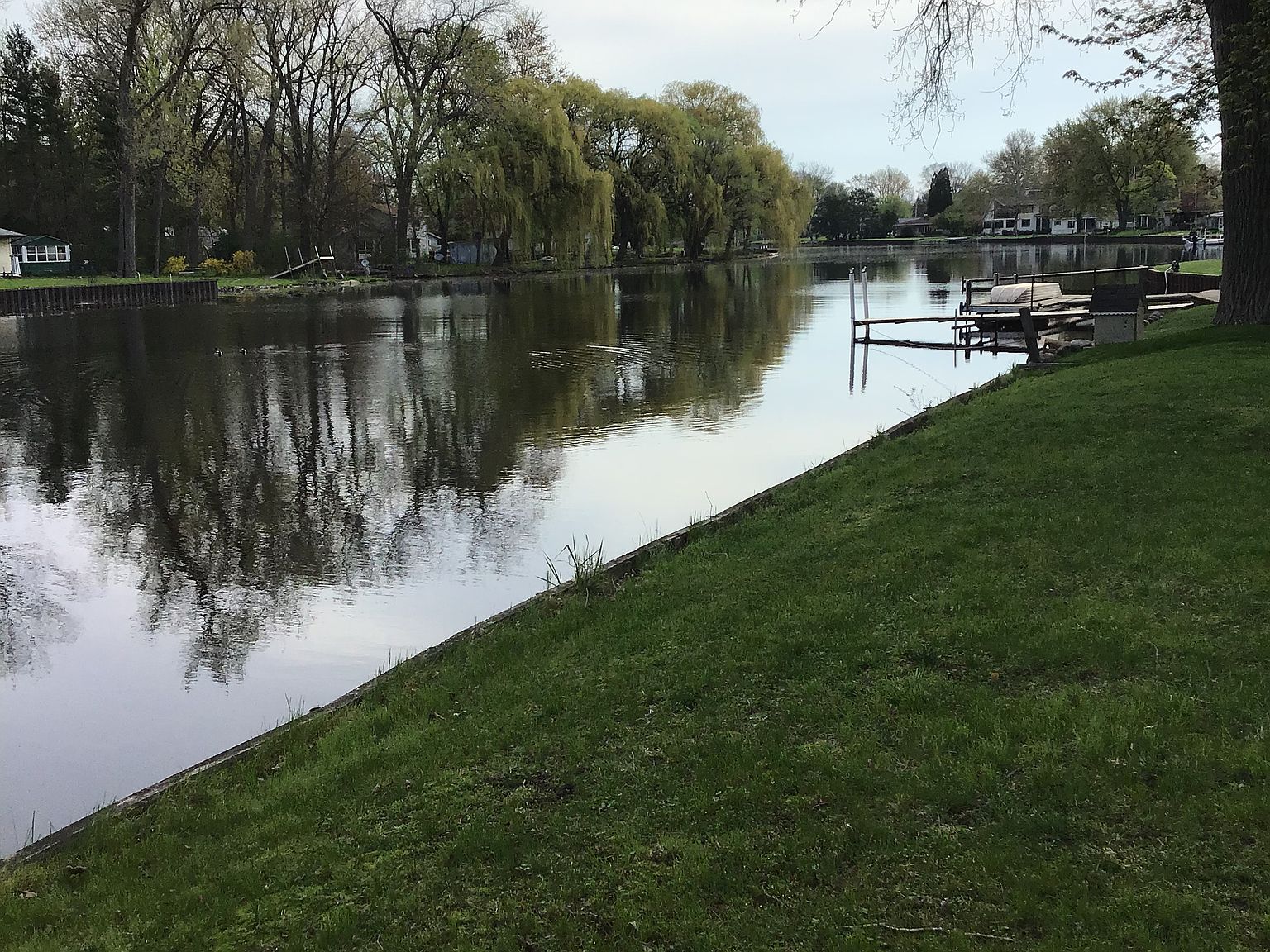 3743 Kawkawlin River Dr, Bay City, MI 48706 | Zillow