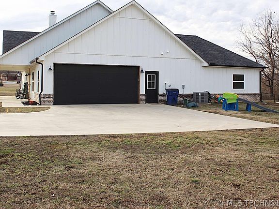318 Twin Creeks Ln, Pryor, OK 74361 | Zillow