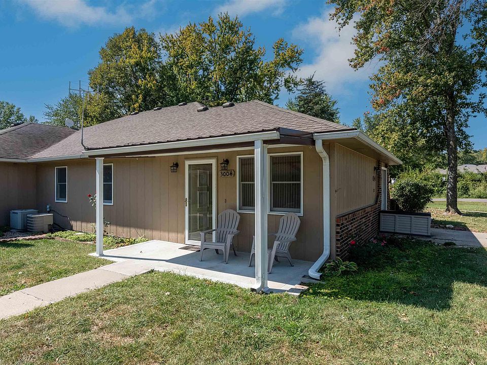 3004 Brooking Park Ave, Sedalia, MO 65301 | Zillow