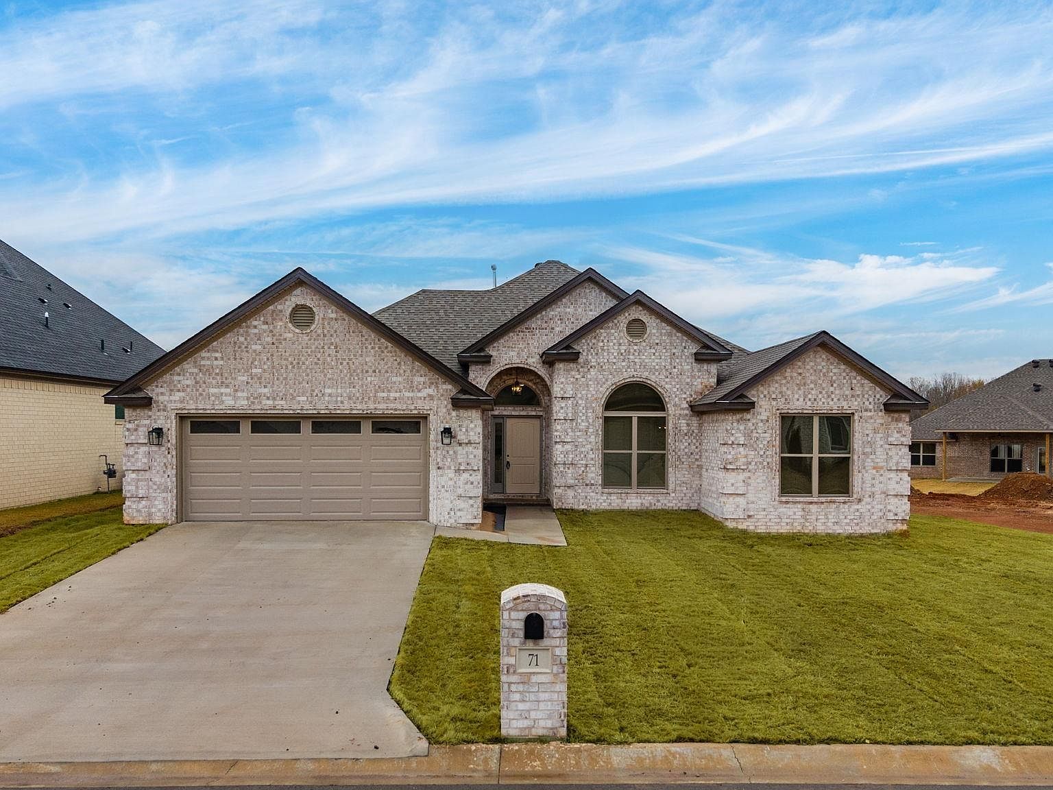 71 Corniche Cv, Maumelle, AR 72113 | MLS #25049544 | Zillow