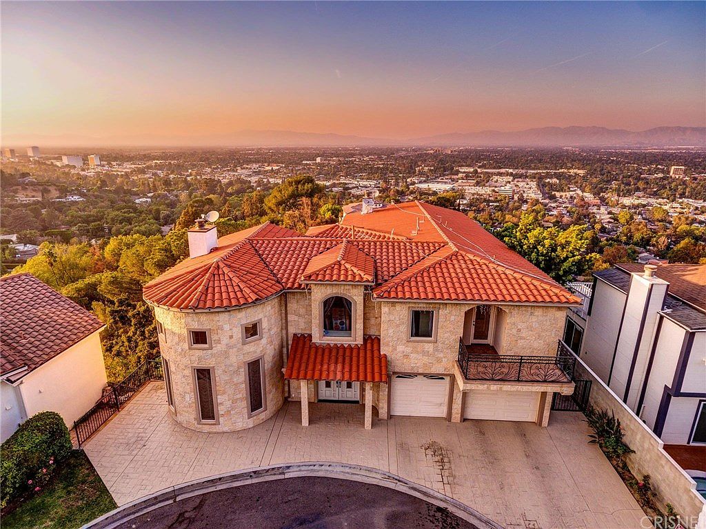 3837 Sherwood Pl, Sherman Oaks, CA 91423 | Zillow