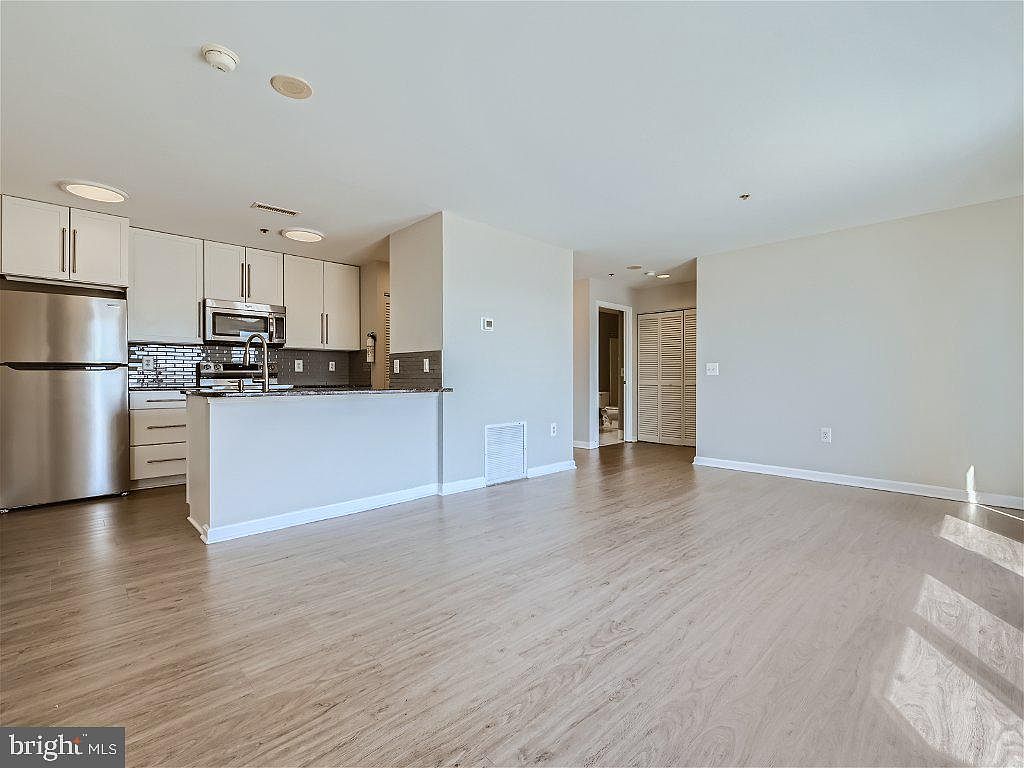 2702 Lighthouse Point E UNIT 732, Baltimore, MD 21224 | MLS # ...