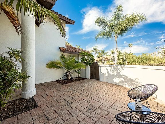 5207 Silver Bluff Dr, Oceanside, CA 92057 | Zillow