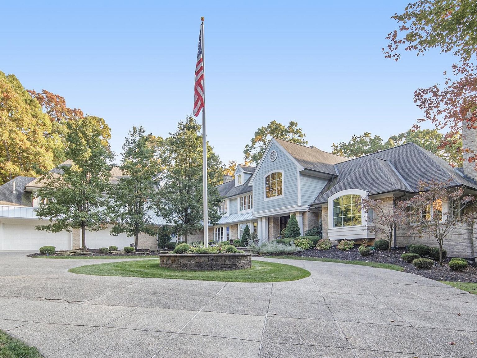 543 Roundtree Ln NE, Ada, MI 49301 | Zillow