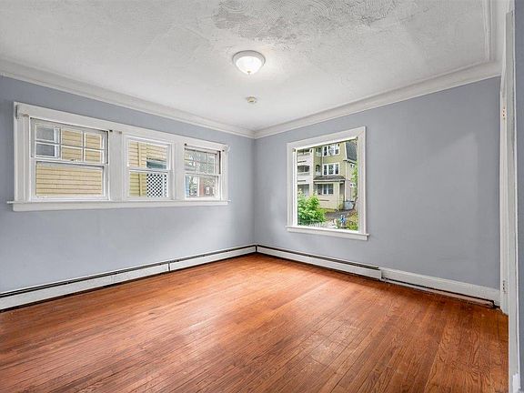 166 Middlefield St, Hartford, CT 06112 | Zillow