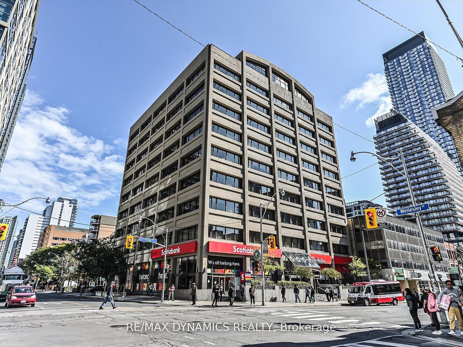 555 Yonge St #309, Toronto, ON M4Y 3A6 | MLS #C7389936 | Zillow