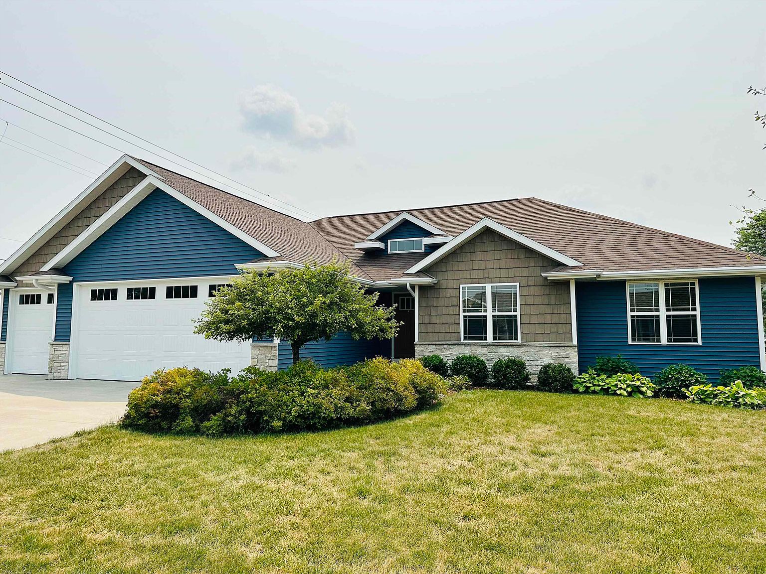 3241 E Aquamarine Ave, Appleton, WI 54913 | MLS #50276321 | Zillow