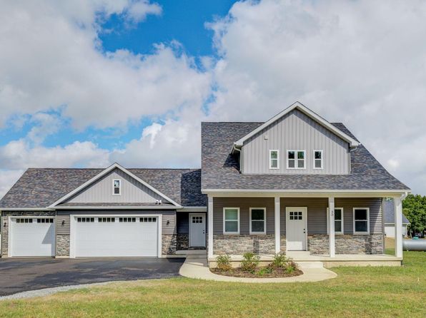 Sumava Resorts Lake Village Real Estate - Sumava Resorts Lake Village ...