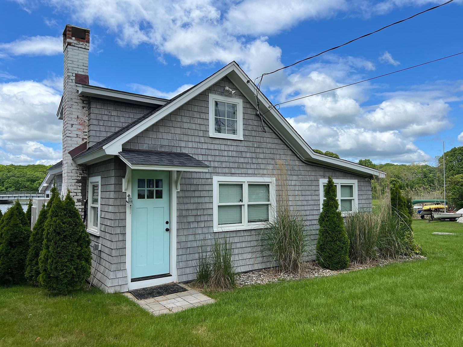 61 Old Black Point Rd, Niantic, CT 06357 | Zillow