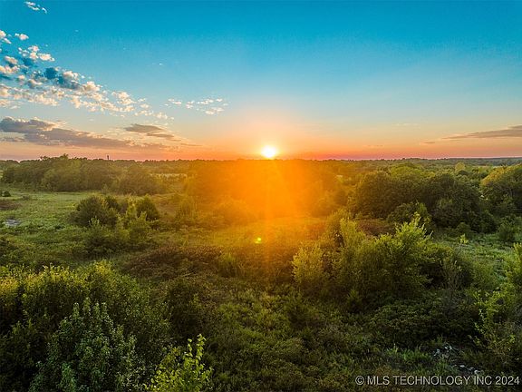 8 E 5800th Rd, Jennings, OK 74038 | MLS #2427653 | Zillow