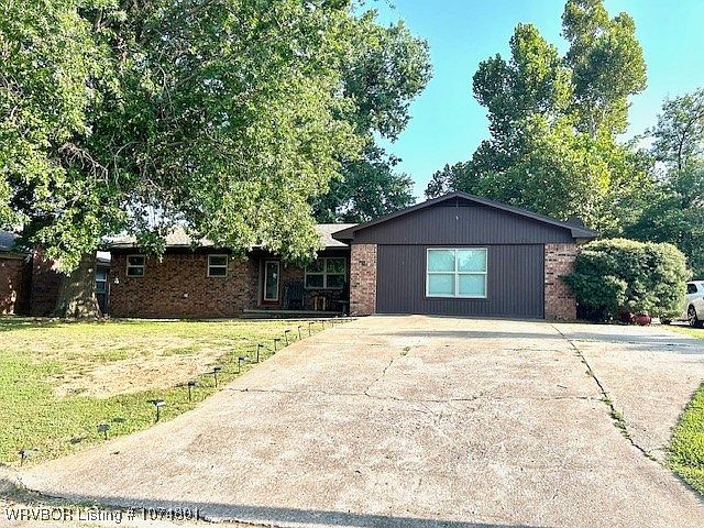 313 N Roberts Loop, Roland, OK 74954 | MLS #1074801 | Zillow