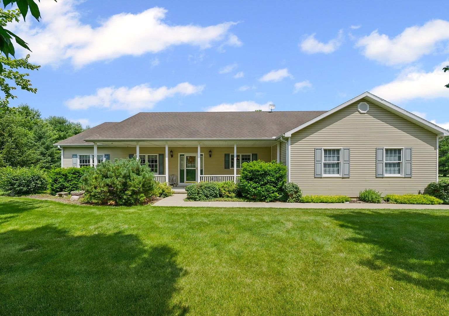 2598 B County Rd #600, Dewey, IL 61840 | Zillow