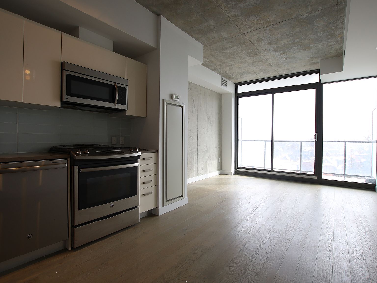 224 Lyon St N #702, Ottawa, ON K1R 0C1 | Zillow