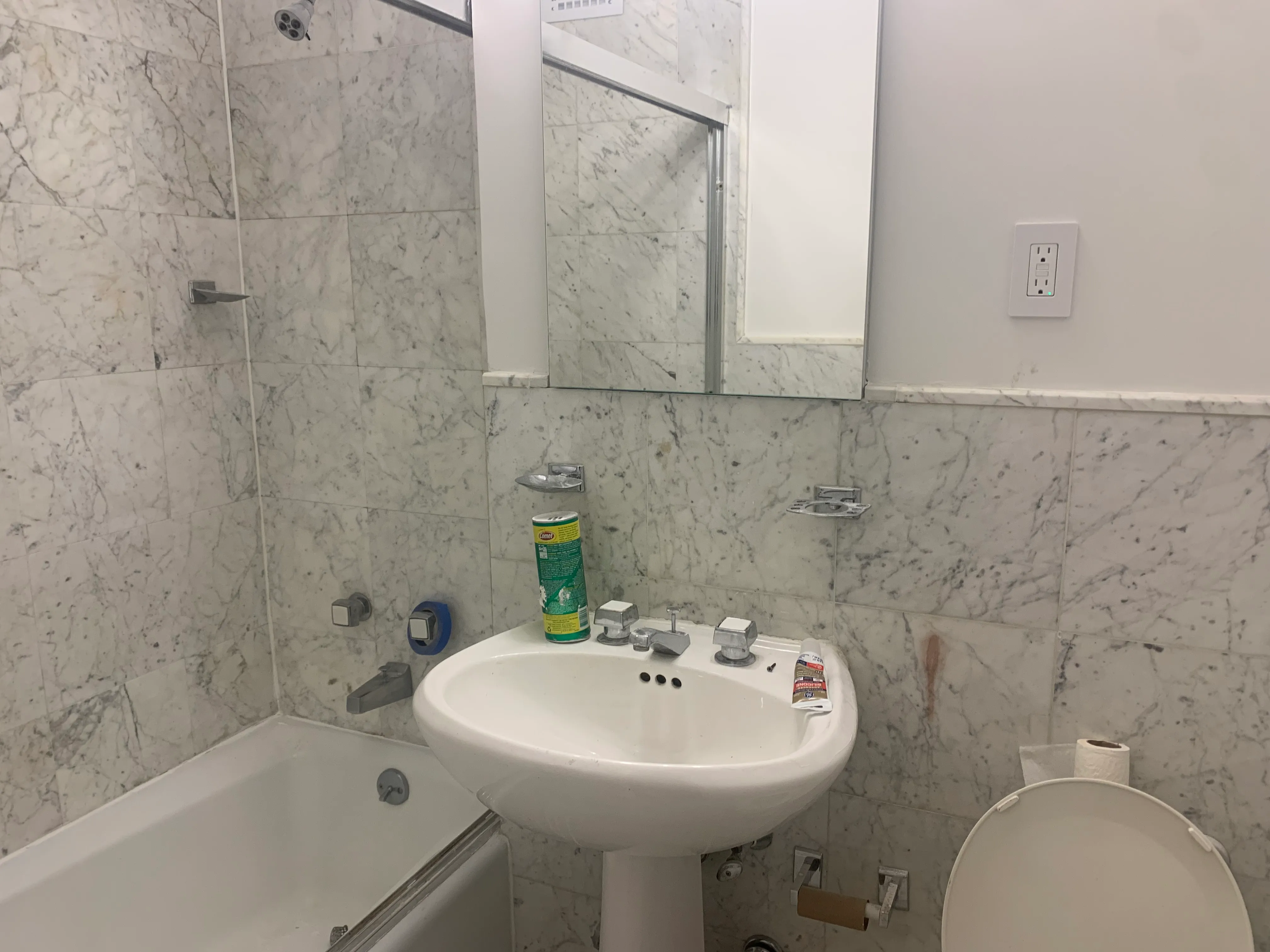 425 East 81st Street #2F in Yorkville, Manhattan | StreetEasy