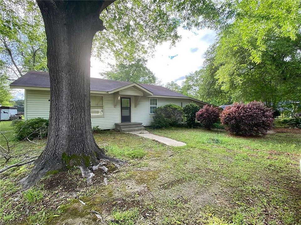 3697 Highway 3104, Jena, LA 71342 | MLS #2443774 | Zillow