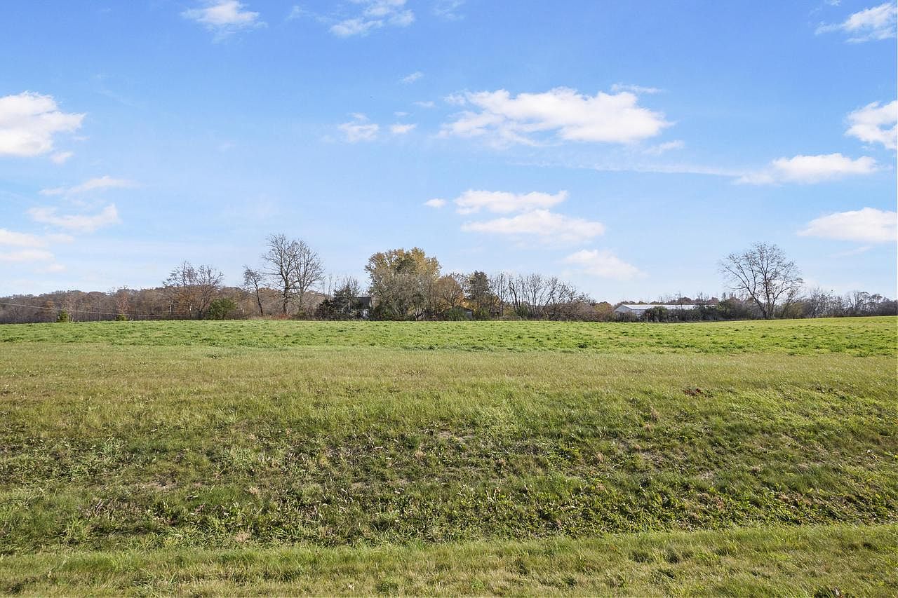 W223S9336 OAK RIDGE LOT Lt2, Big Bend, WI 53103 | Zillow