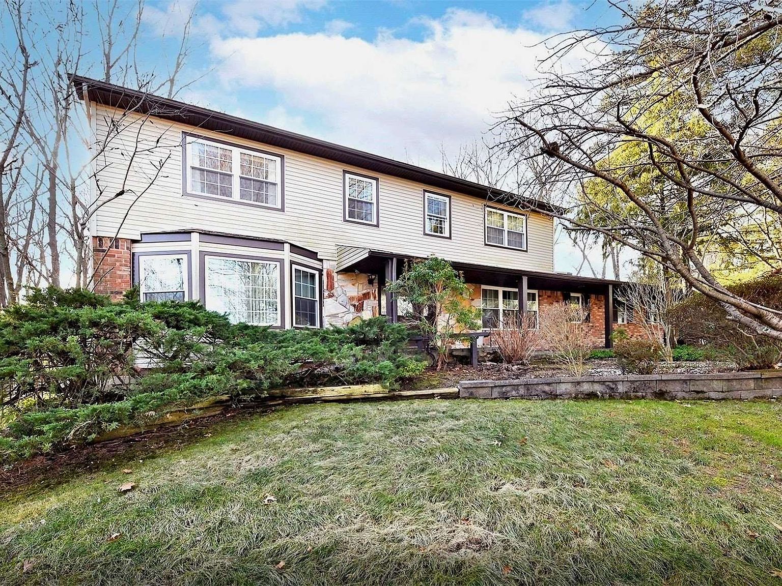 21 Suncrest Drive, Dix Hills, NY 11746 | Zillow