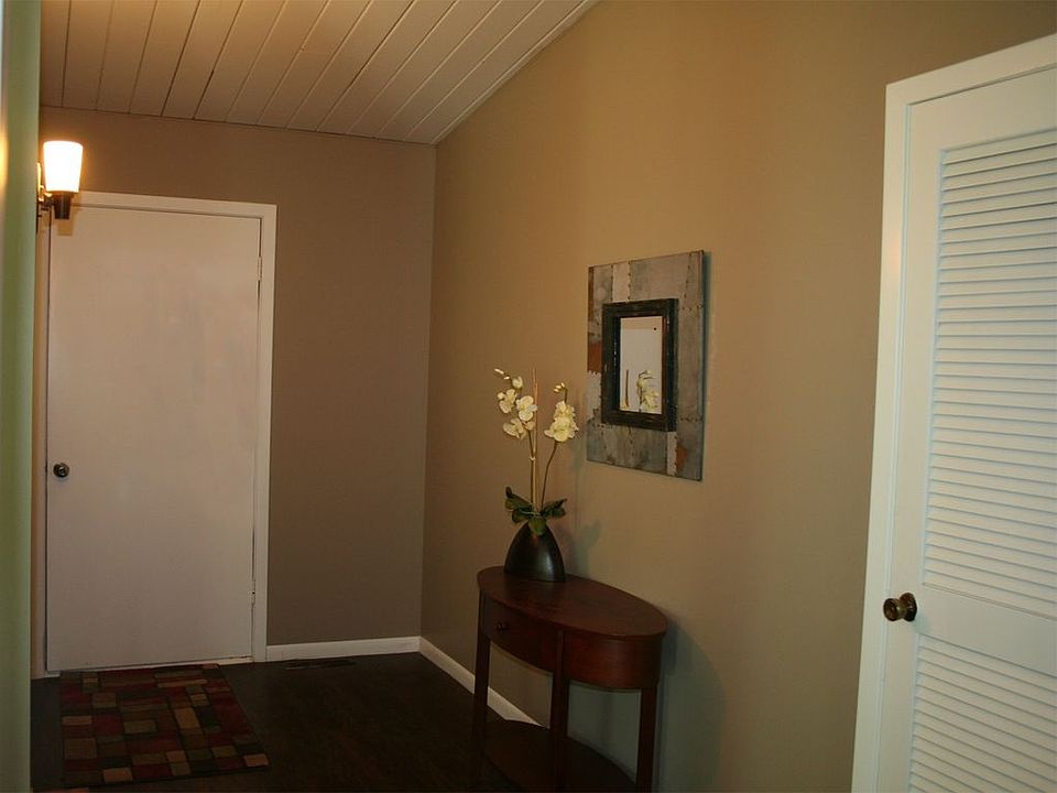 3820 Locust St, Lincoln, NE 68516 | Zillow