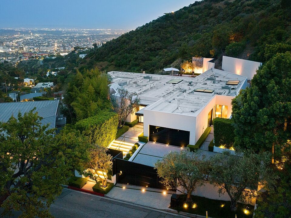 1877 Rising Glen Rd, Los Angeles, CA 90069 | MLS #23-259759 | Zillow