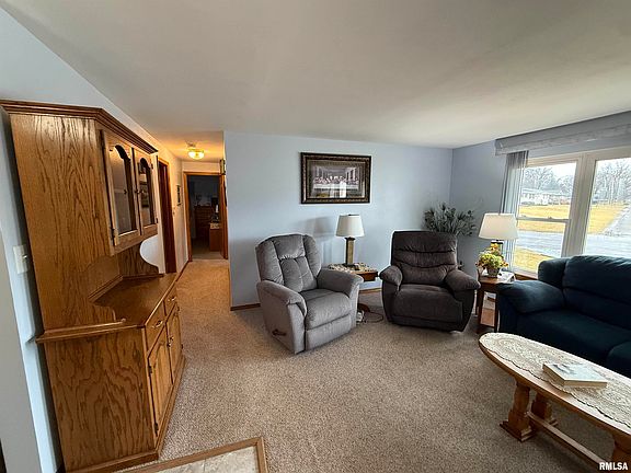 400 Cardinal Dr, Washington, IL 61571 | Zillow