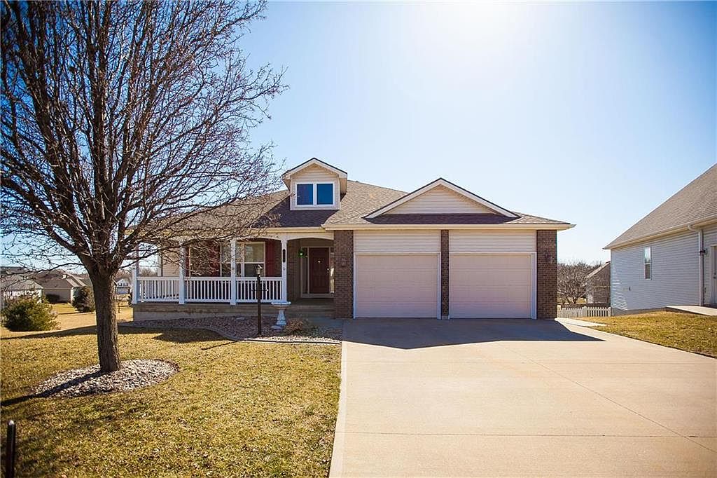 4608 Lexington Court St, Joseph, MO 64506 | Zillow