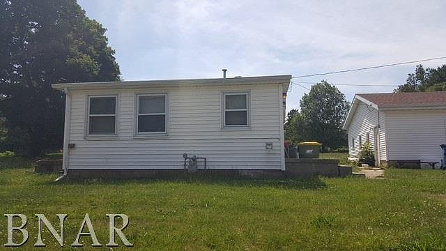 610 Kickapoo Rd, Heyworth, IL 61745 | Zillow