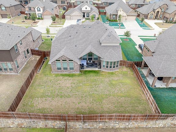 413 Rossville Dr, Midlothian, TX 76065 | MLS #20557803 | Zillow