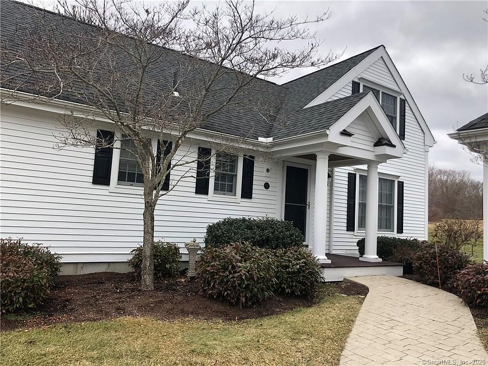 12 Pinehurst Ln #12, Moodus, CT 06469 | Zillow
