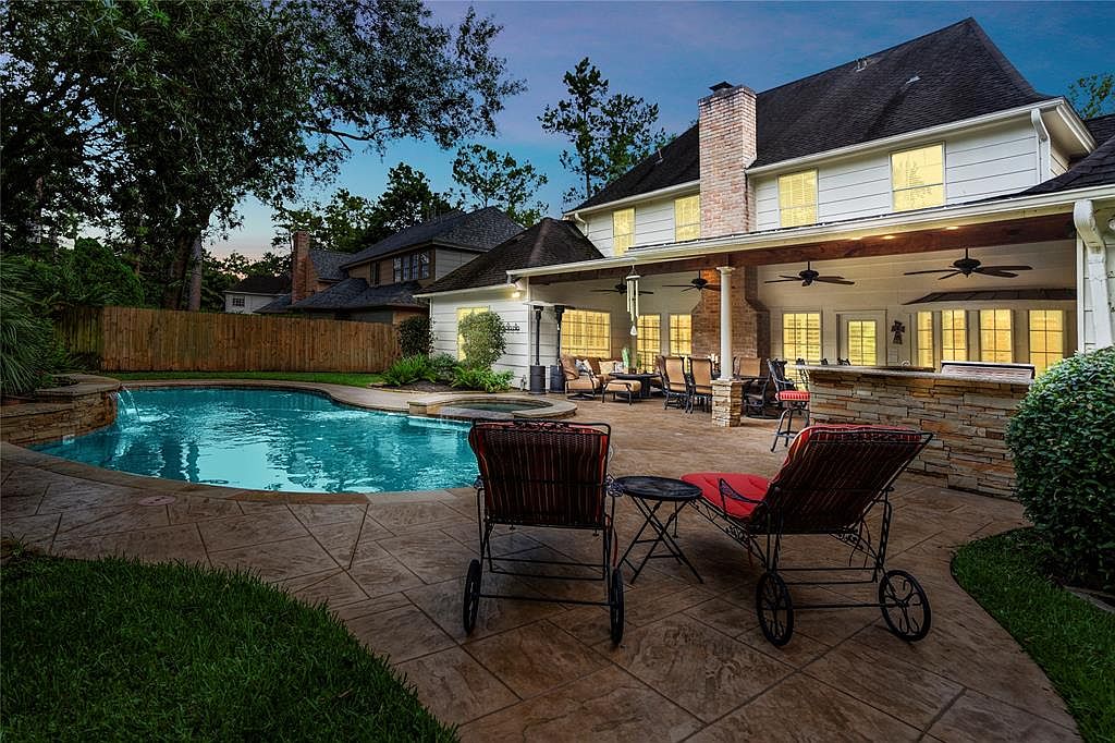 15918 Maplehurst Dr, Spring, TX 77379 | Zillow