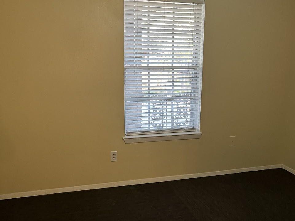 Summit Court Condominiums Apartment Rentals - Houston, TX | Zillow