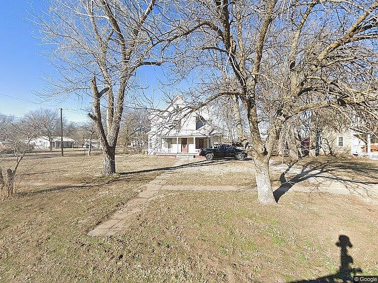 308 W Nickerson Blvd, Nickerson, KS 67561 | Zillow