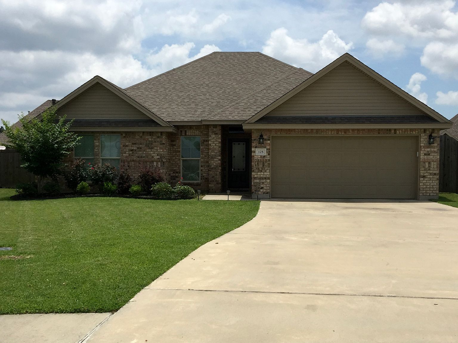 125 Crown Ridge Dr, Nederland, TX 77627 | Zillow