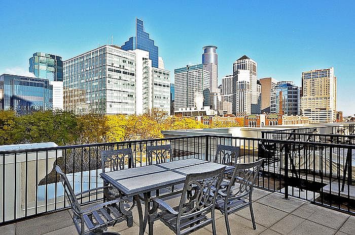 511 10th St S, Minneapolis, MN 55404 | Zillow