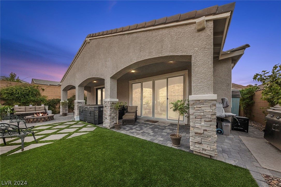 9 Bobado Ln, Henderson, NV 89011 | Zillow