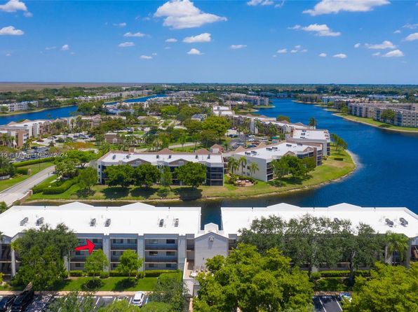 Kings Point - Tamarac FL Real Estate - 116 Homes For Sale | Zillow