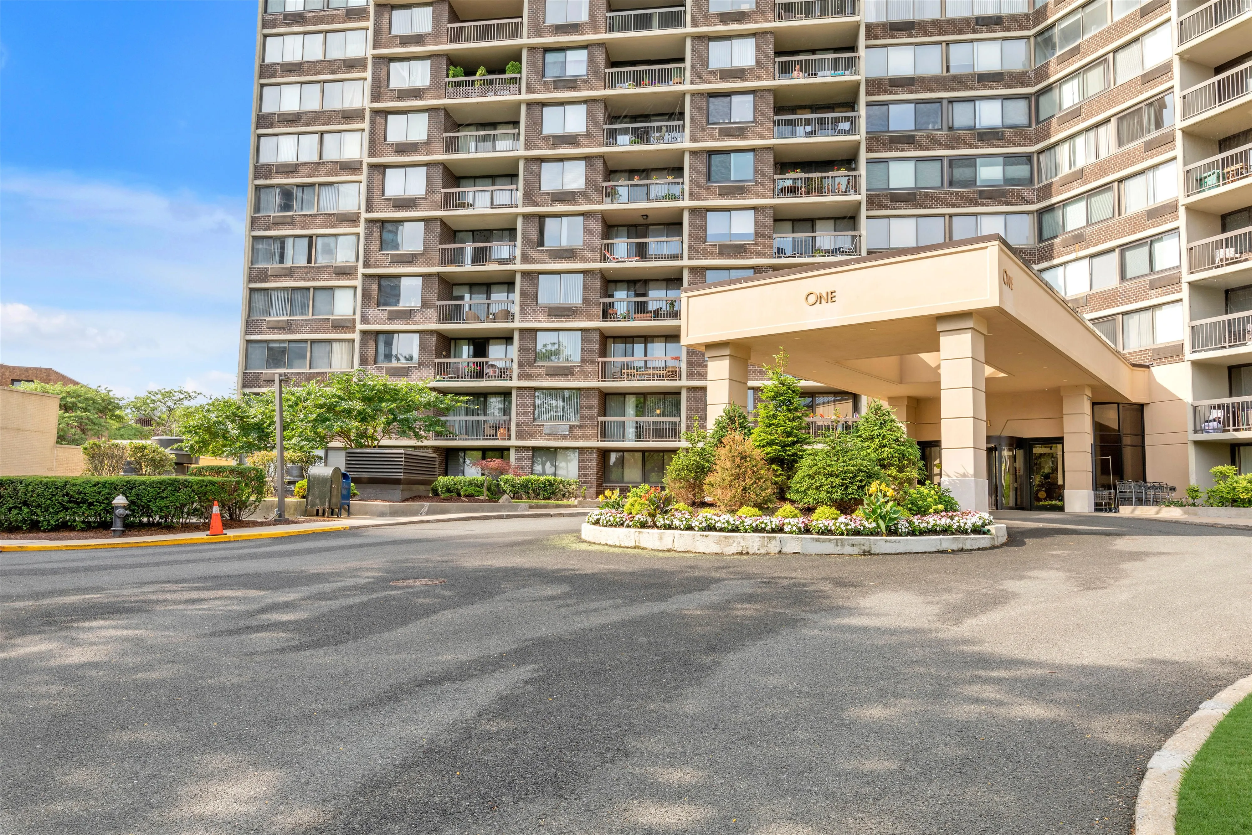 1 Bay Club Drive #5J in Bay Terrace, Queens | StreetEasy