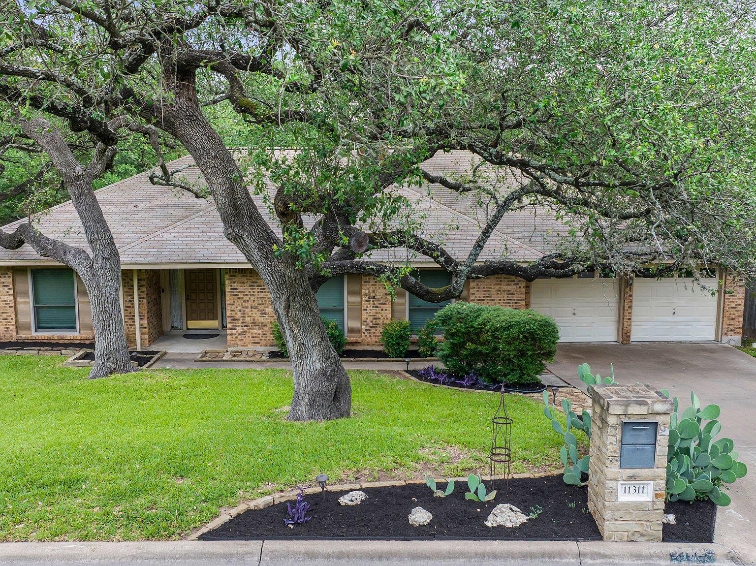 11311 Alhambra Dr, Austin, TX 78759 | Zillow