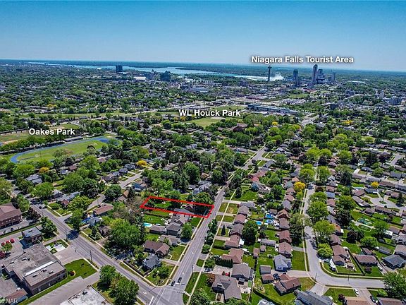 4868 Portage Rd, Niagara Falls, ON L2E 6B3 | MLS #40546509 | Zillow