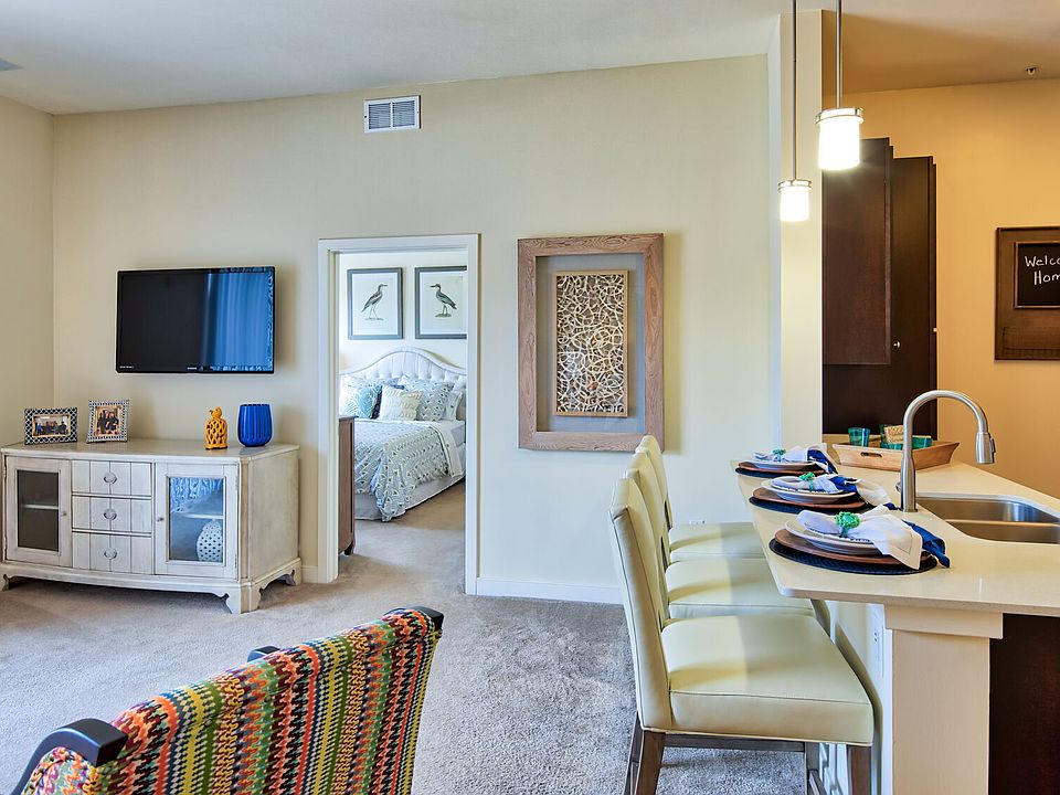 Solace Apartments - 400 S Military Hwy Virginia Beach VA (Updated Daily ...