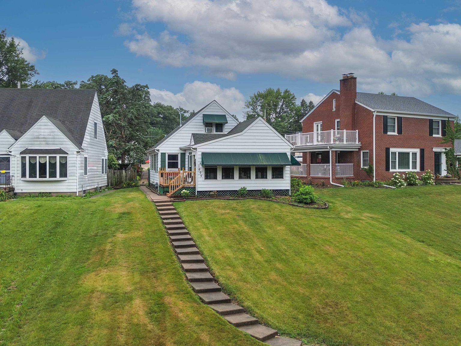 1005 Spalding Blvd, Davenport, IA 52804 | Zillow