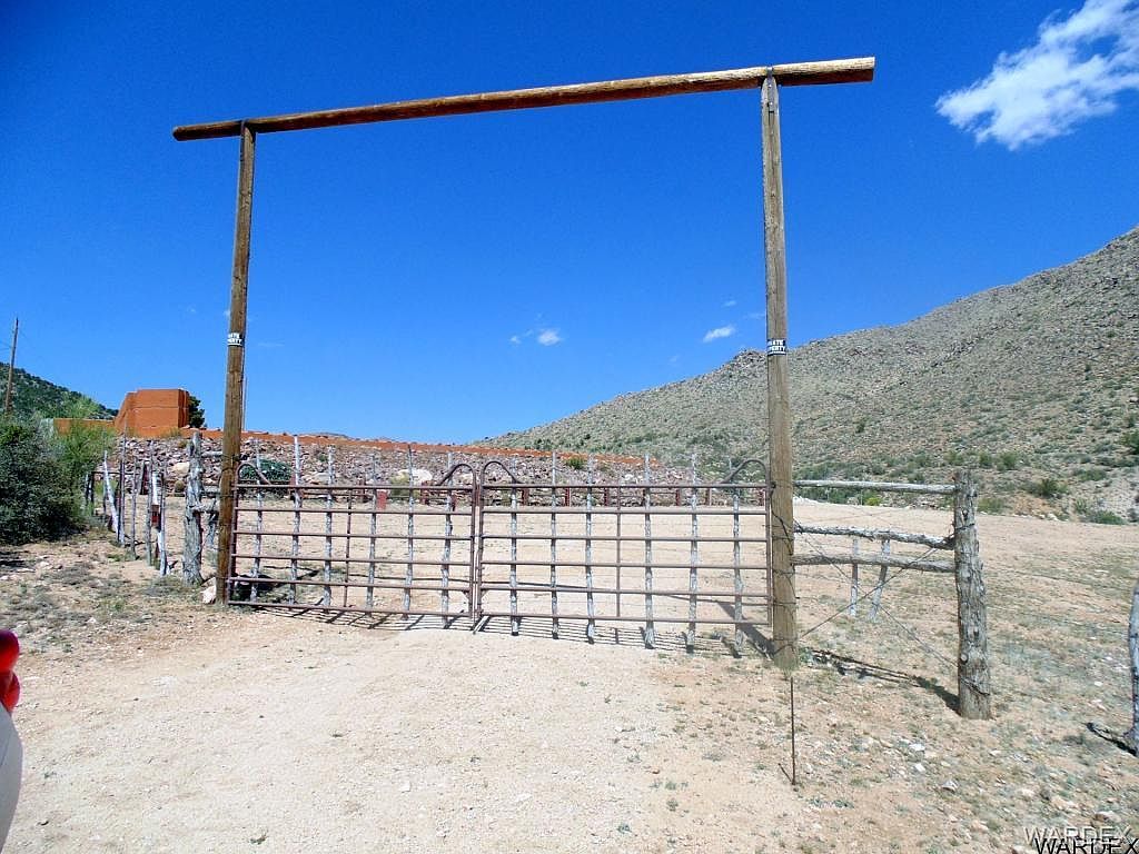 10763 E Spring Valley Dr, Hackberry, AZ 86411 | Zillow