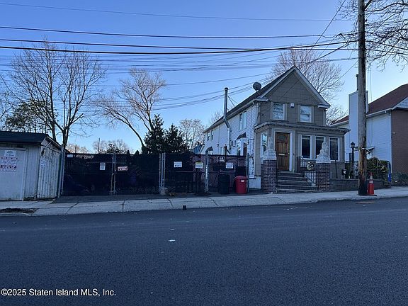 16 Young St, Staten Island, NY 10304 | MLS #2501590 | Zillow