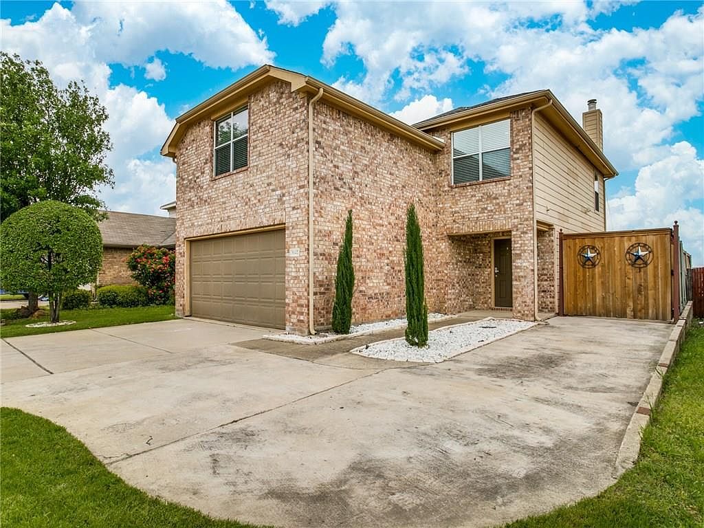 1642 Nina Dr, Grand Prairie, TX 75051 | Zillow