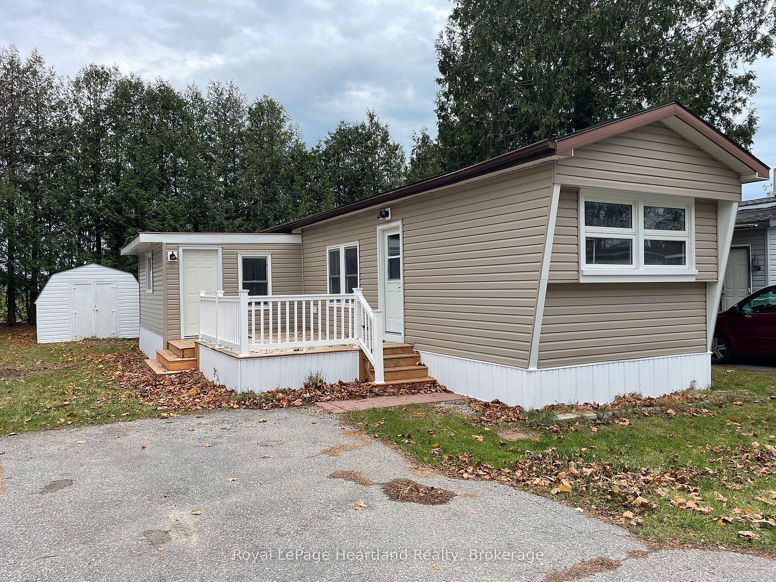 16 Bloomsbury Dr, Ashfield Colborne Wawanosh, ON N7A 3Y3 | MLS # ...