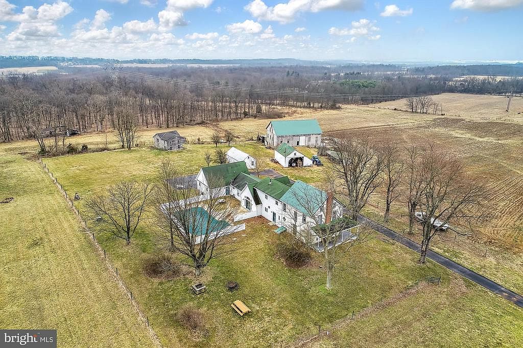 1059 Belmont Rd, Gettysburg, PA 17325 | Zillow