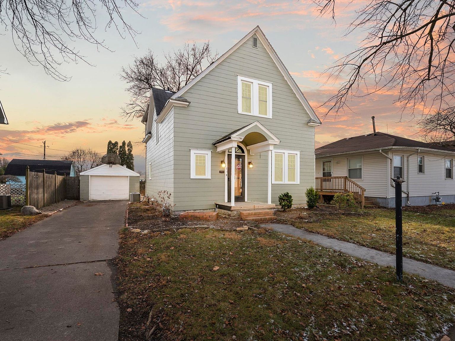 617 W Jefferson St, Decatur, IN 46733 | Zillow