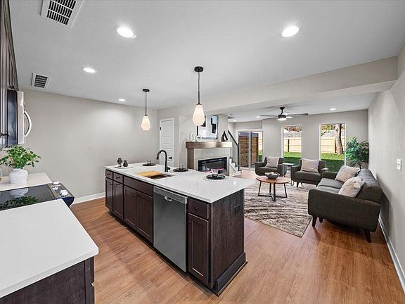 4618 Forest Ave #4618, Kansas City, MO 64110 | Zillow
