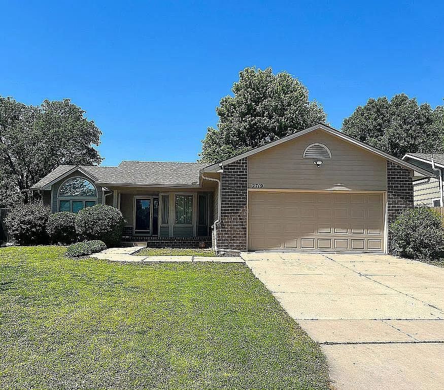 2719 S Yellowstone St, Wichita, KS 67215 | Zillow