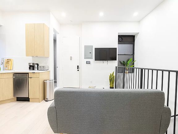 170 1st Ave #G, New York, NY 10009 | Zillow